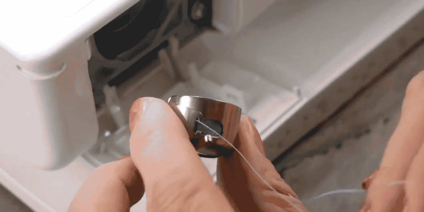 How to Adjust Your Bobbin Tension - WonderFil Specialty Threads USA